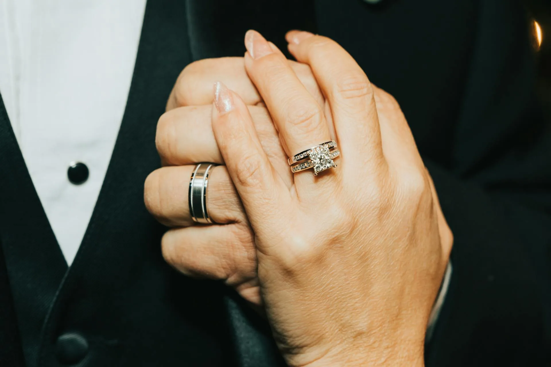 What Hand Does a Wedding Band Go On? | Your Wedding Atlas Blog